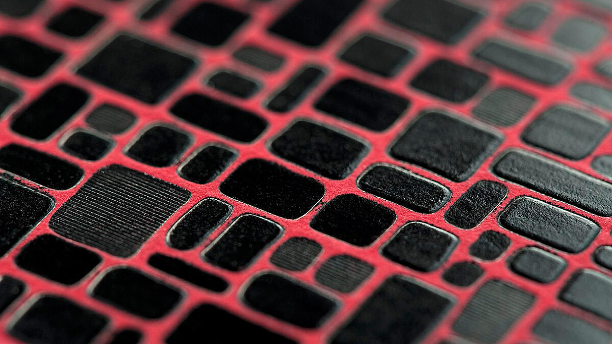 Live the Trend: Matte & Pigmented Hot Stamping - KURZ Graphics