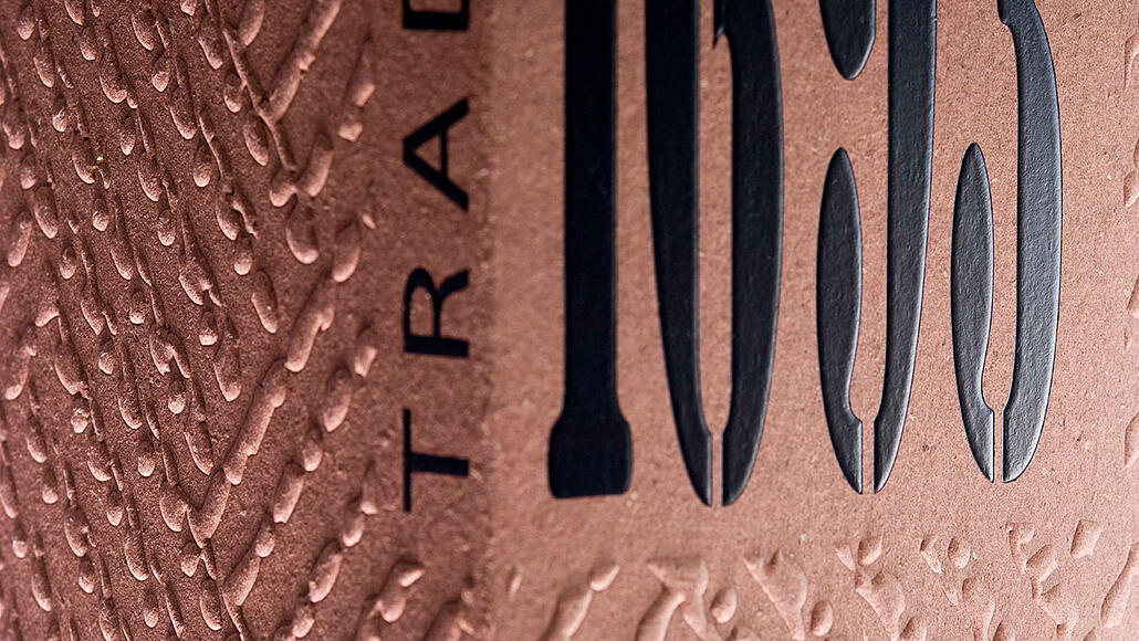 Live the Trend: Matte & Pigmented Hot Stamping - KURZ Graphics